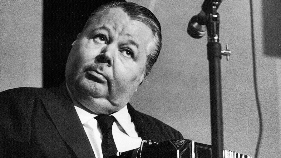 Presentan tres libros sobre Troilo en el Día Nacional del Bandoneón